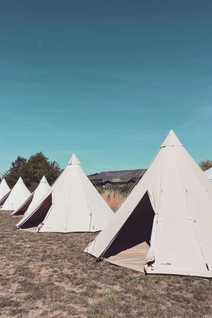 Sleepy Tipis – DreamDomes