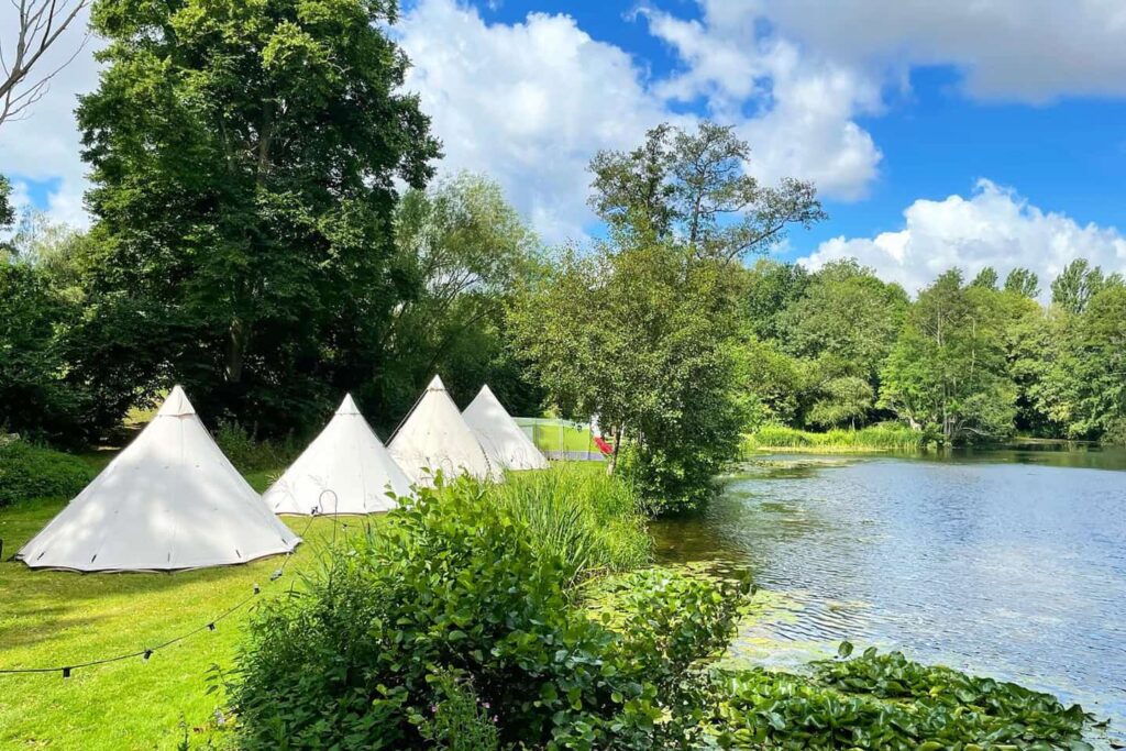 Sleepy Tipis – DreamDomes